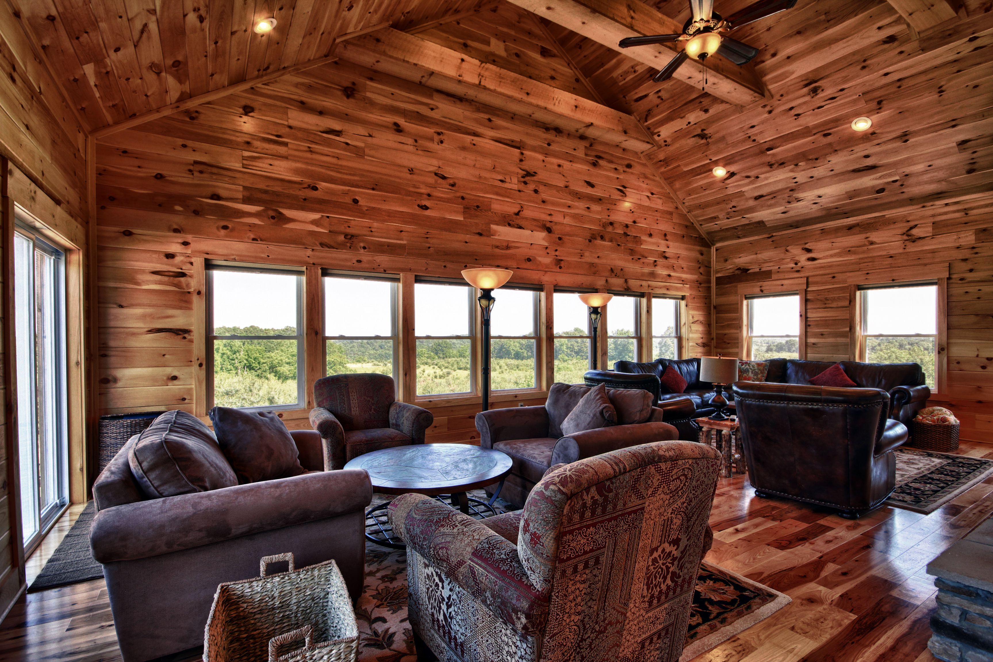 Bourbon Ridge Retreat | Hocking Hills Luxury Lodges & Cabins